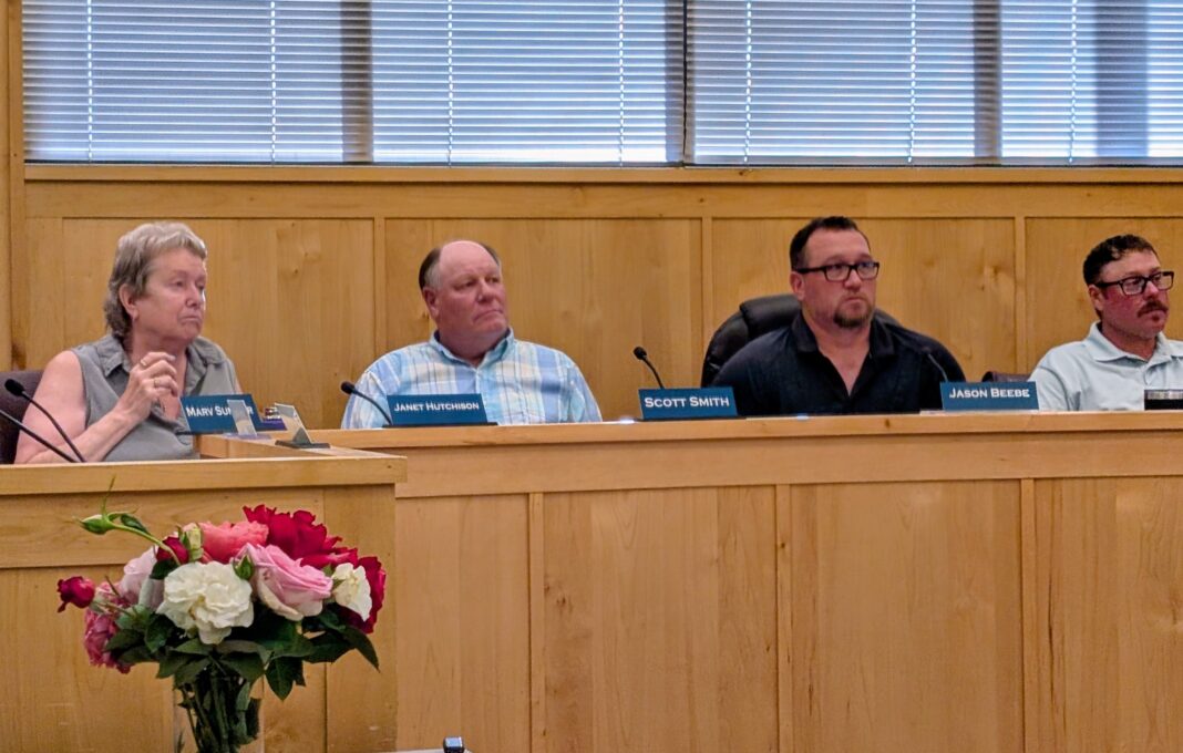 Prinevile City Council opposes video for meetings if public allowed ...